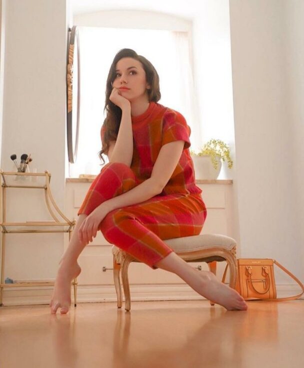 Grace Fultons Toes En Pointe Feet Sexy Feets - Celeb Feets