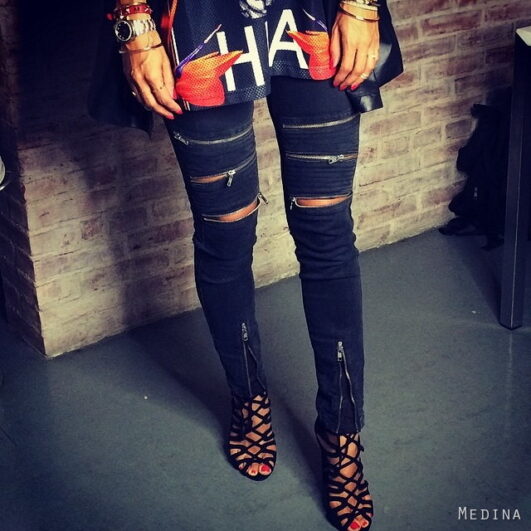 Medina Danish Singer Hot Fit Toes Feet (10 photos) Sexy Feets - Celeb Feets