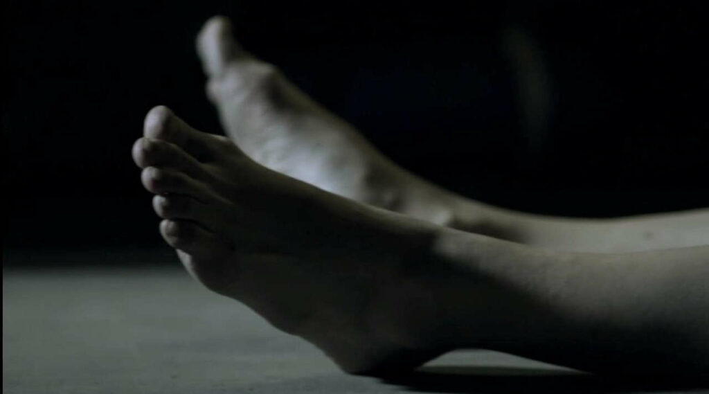 Grace Renn Feet (2 photos) Sexy Feets - Celeb Feets