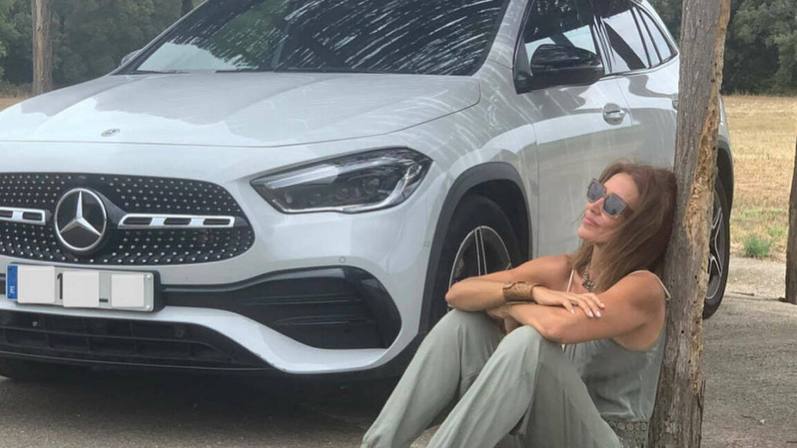 Priscilla Presley In Her Daisy Dukes Feet Sexy Feets - Celeb Feets