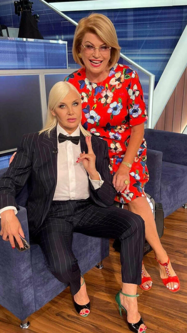 Svetlana Volnova Feet (7 photos) Sexy Feets - Celeb Feets