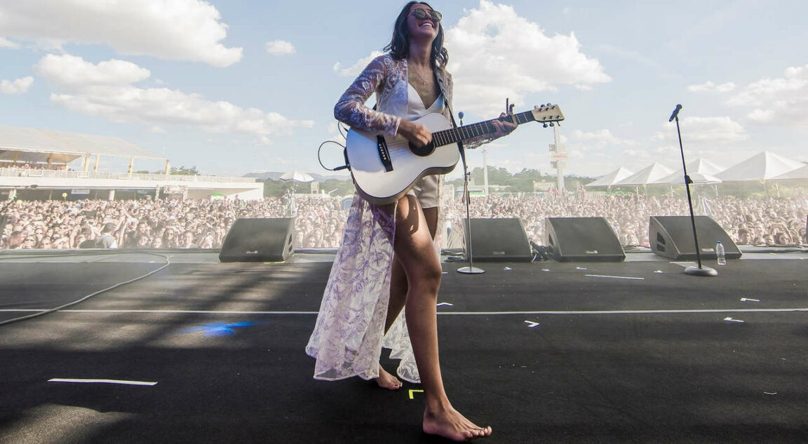 Ana Caetano Feet (60 photos) Sexy Feets - Celeb Feets