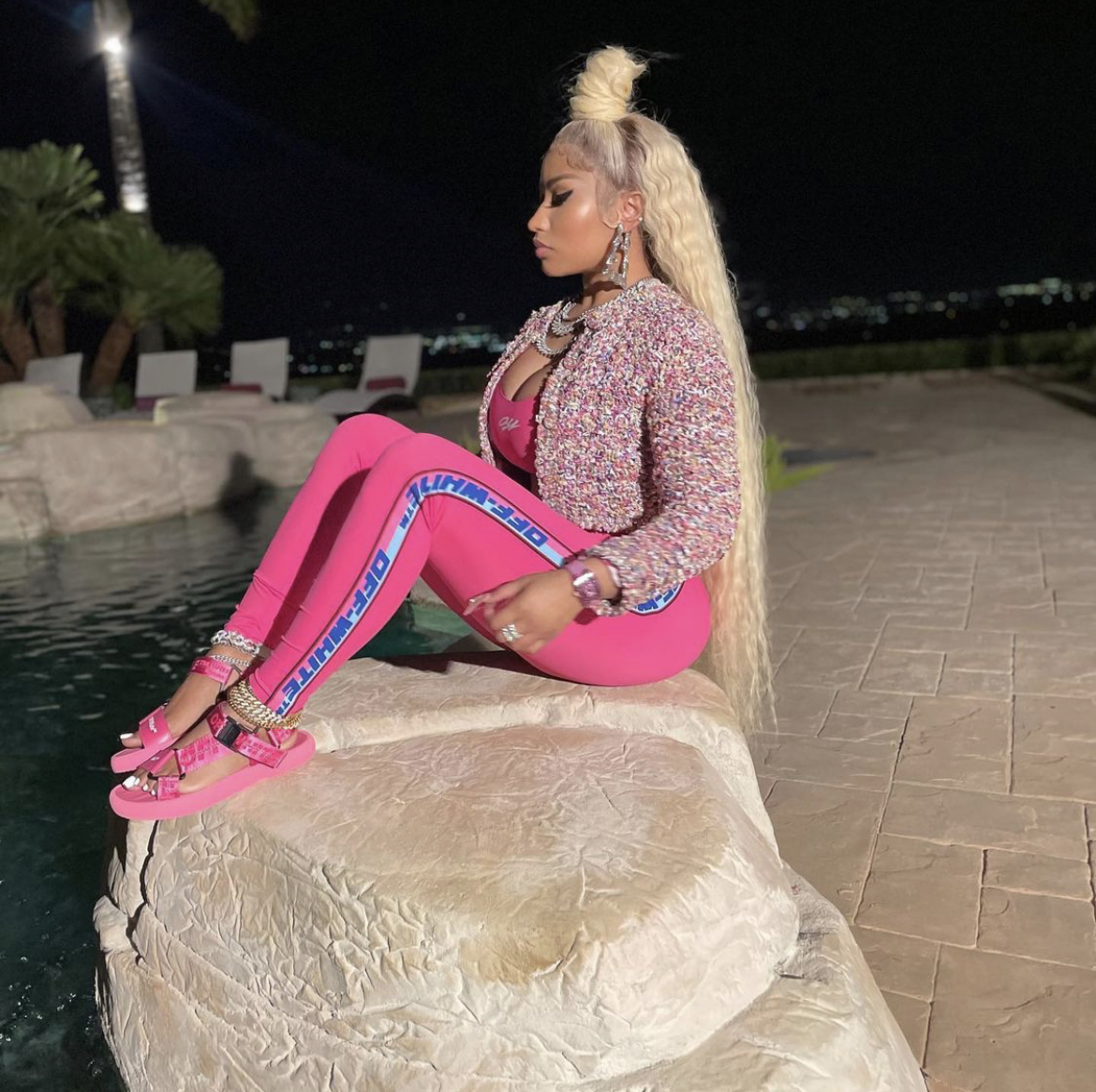 Nicki Minaj Feet 14 Images Sexy Feets Celeb Feets
