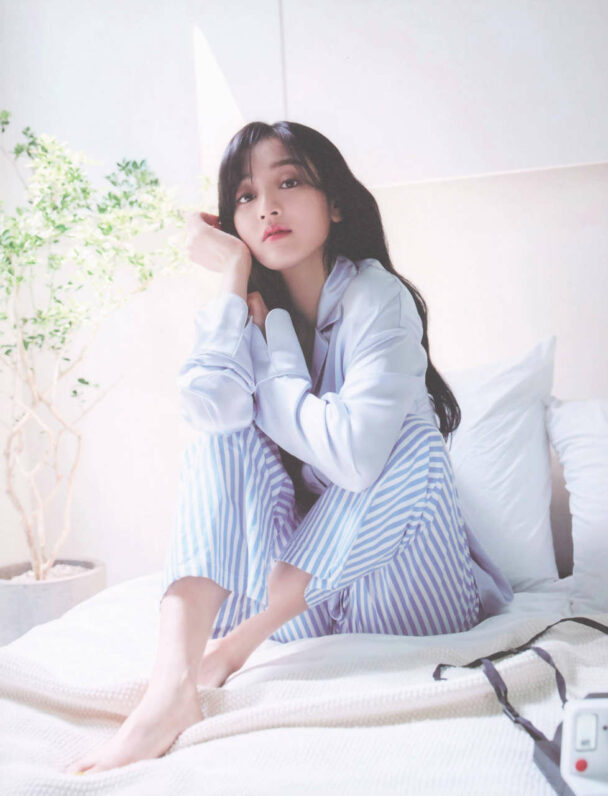 Ji Hyo Park Feet (11 images) Sexy Feets - Celeb Feets