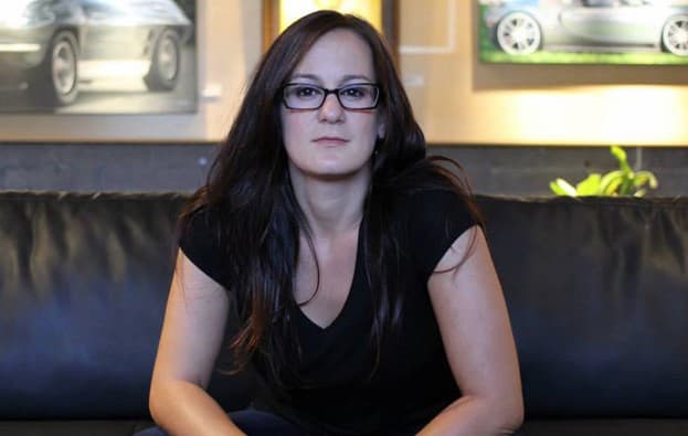 Sarah Lateiner Bio, Age, Husband, Family, Height, Garage Squad, Net ...