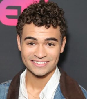 Daniel Croix Henderson Bio, Age, The Oval, Family, Girlfriend, Net ...