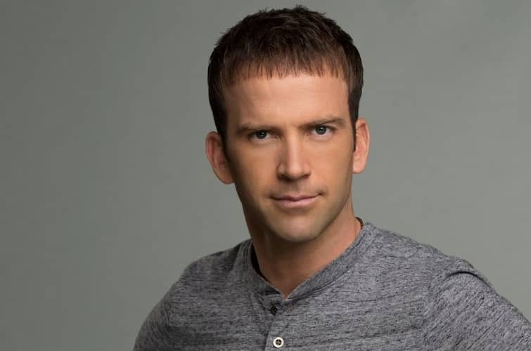 Lucas Black Bio, Age, Wife, Height, Family, Net Worth, Movies – Celebrity