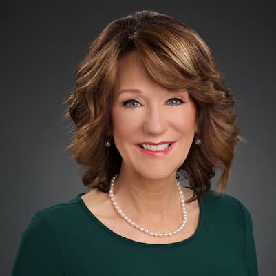 Laural Porter Bio, Age, KGW, Family, Husband, Height, Net Worth, Salary ...