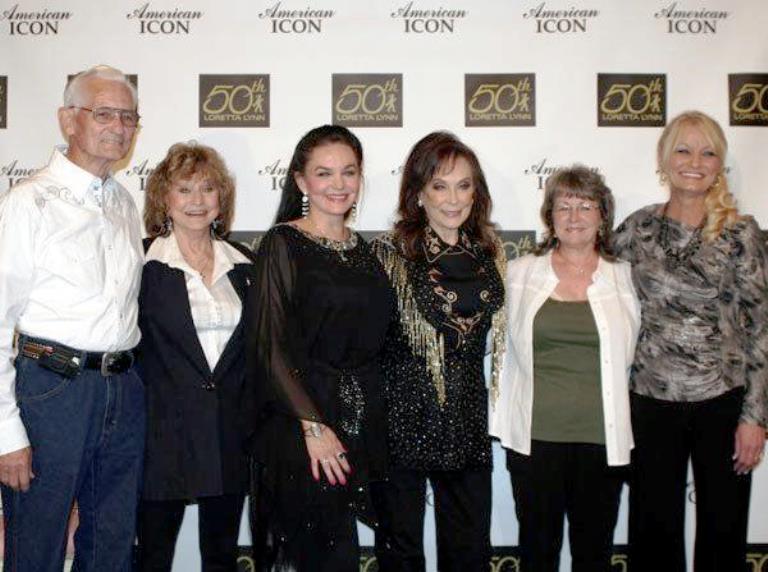 Cissie Lynn, Bio, Career, Husband, Net Worth, & More » Celebily – Celebrity