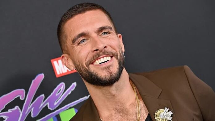Josh Segarra Bio, Age, She-Hulk, Movies, In-Arrow, Prometheus, Wife ...