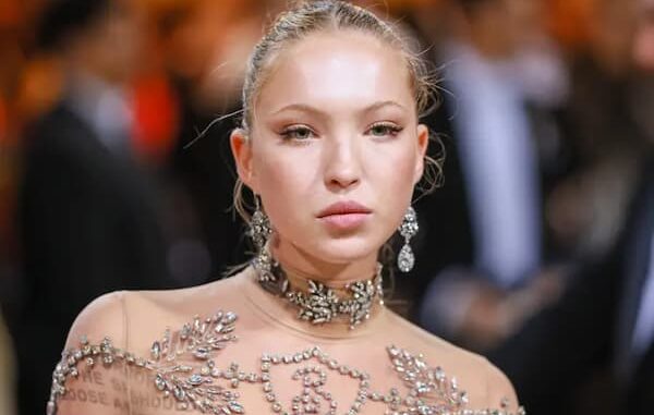 Lisa Moss (model) Bio, Age, Height, Boyfriend, Family, Net Worth ...