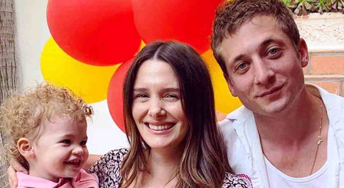 Jeremy Allen White Children: Meet Ezer Billie & Dolores Wild – Celebrity