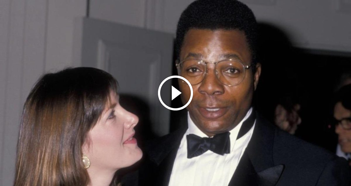 Who Is Carl Weathers Second Wife? Meet Rhona Unsell | Celebrity